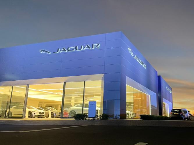 Land Rover Mauritius | Axess